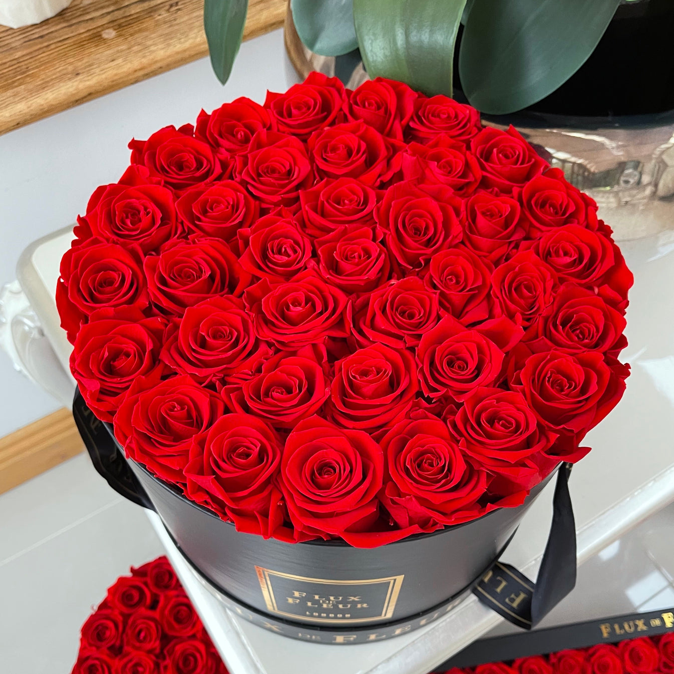 Eternity Roses - Infinity Roses - Infinity De Fleur Round - Roses In A ...